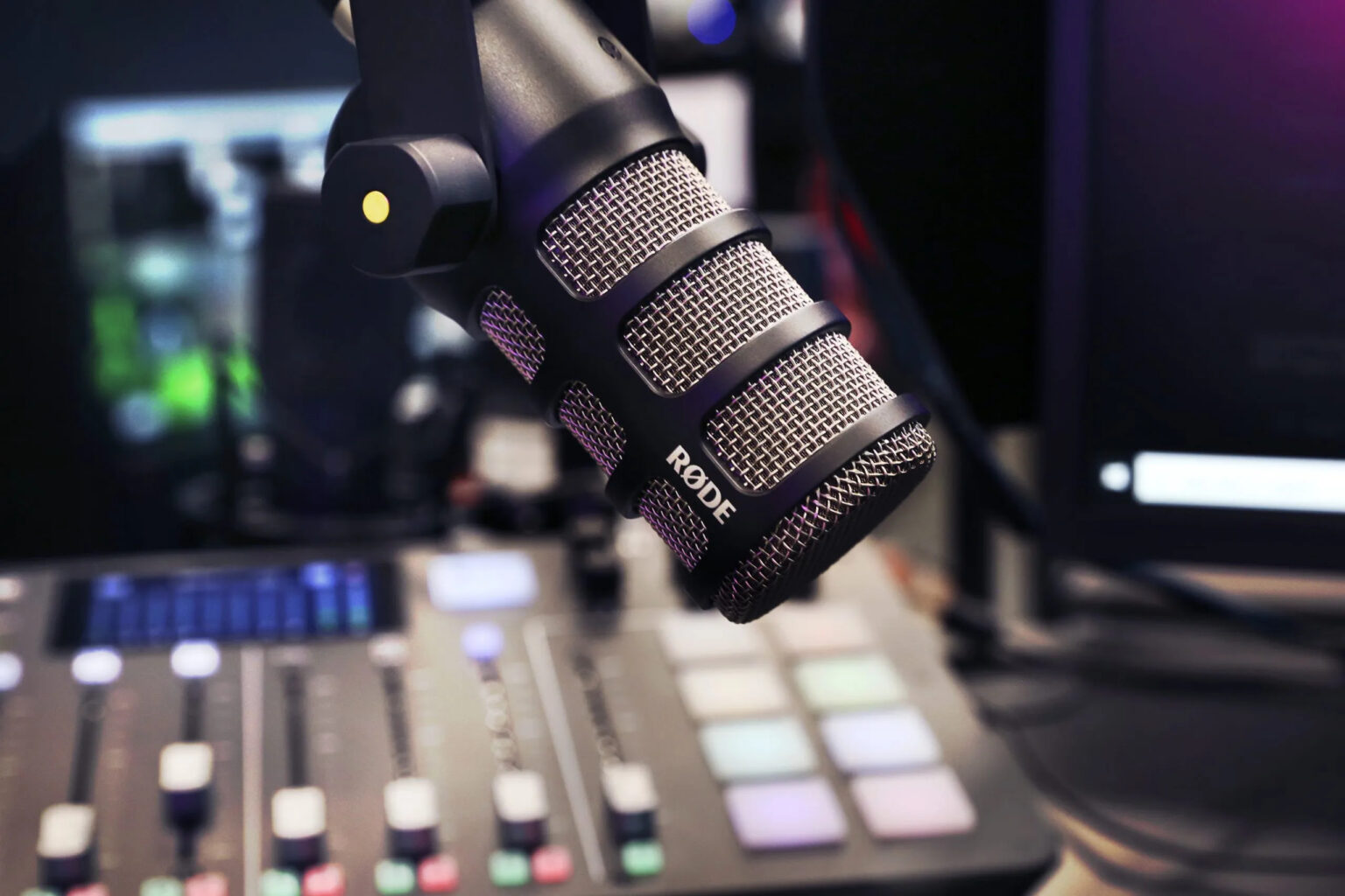 Rode PodMic Review Incredible Sound